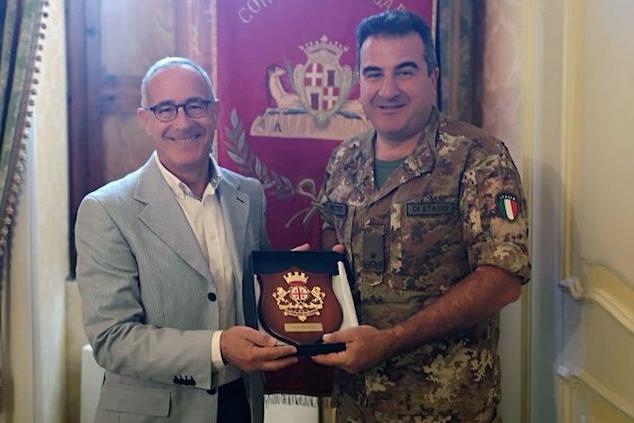 Il Sindaco Campus incontra il comandante della “Sassari” Andrea di Stasio