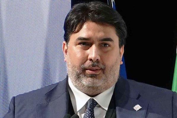 Tre ex sardisti in Forza Italia. Solinas: “Trasformismo più becero”