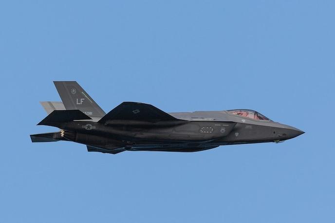 L'Italia acquisterà altri 25 caccia F35 e 24 Eurofighter